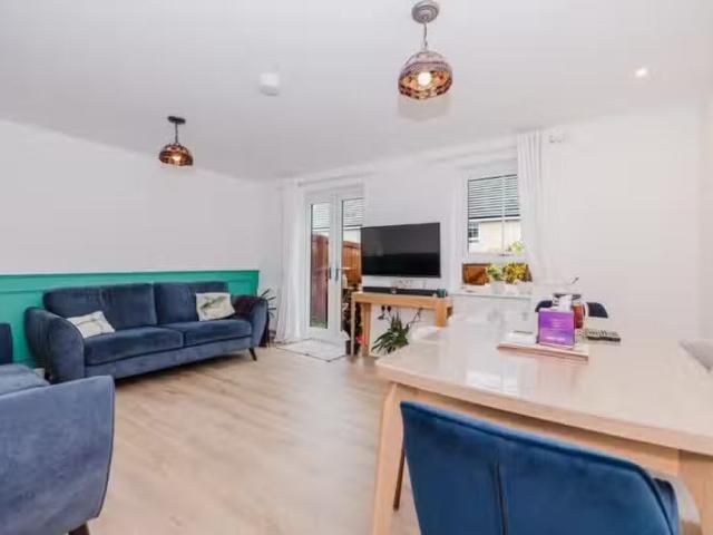 3 bedroom end of terrace house for rent in 0349L Edgelaw Rigg.