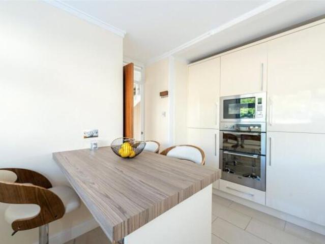 3 bedroom end of terrace house for rent in Cotswold Close, St. Albans, AL4