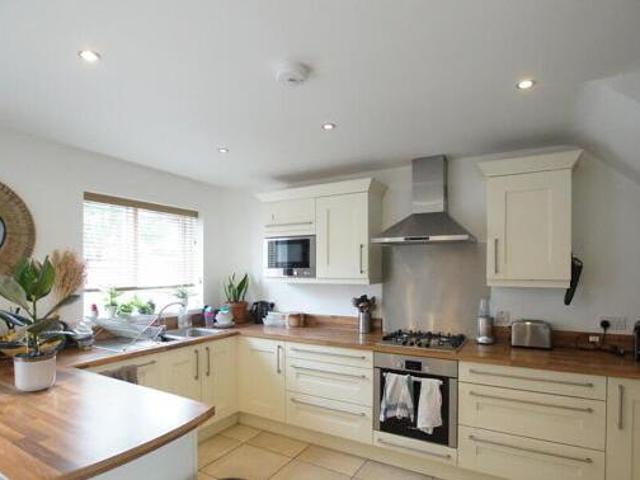 3 Bedroom End Of Terrace House For Rent In Collingham
