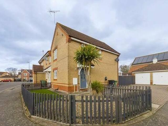 3 bedroom end of terrace house for rent in Coltsfoot Way Thetford IP24