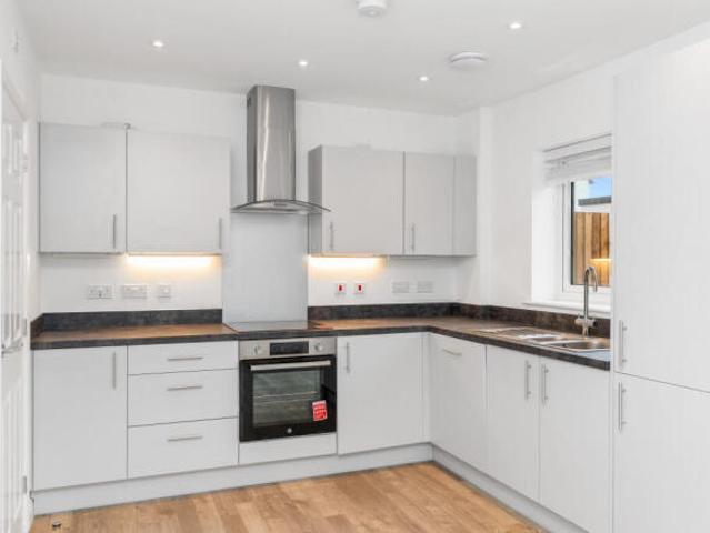 3 bedroom end of terrace house for rent in Cachena Gardens, Milton Keynes, Buckinghamshire, MK8
