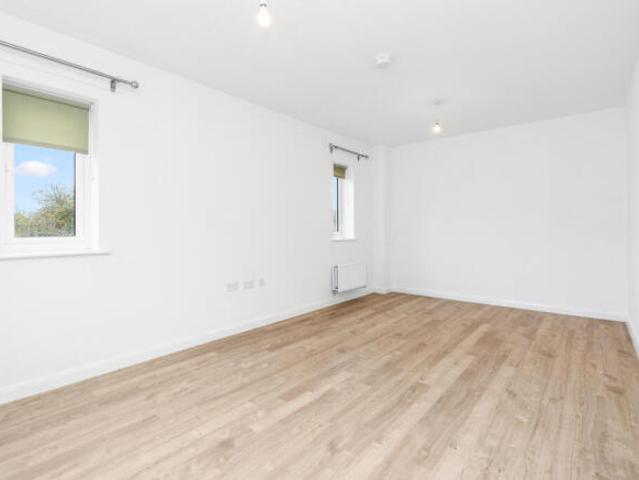 3 bedroom end of terrace house for rent in Cachena Gardens, Milton Keynes, Buckinghamshire, MK8
