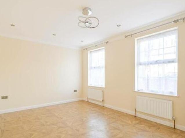 3 Bedroom End Of Terrace House For Rent In Canary Wharf, London