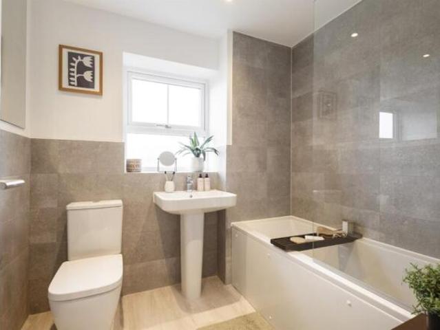 3 bedroom end of terrace house for rent in Casa, North Valley, Nottingham, NG7
