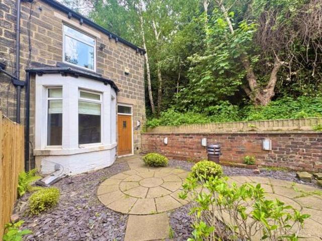 3 bedroom end of terrace house for rent in Church View, Kirkstall, Leeds, LS5