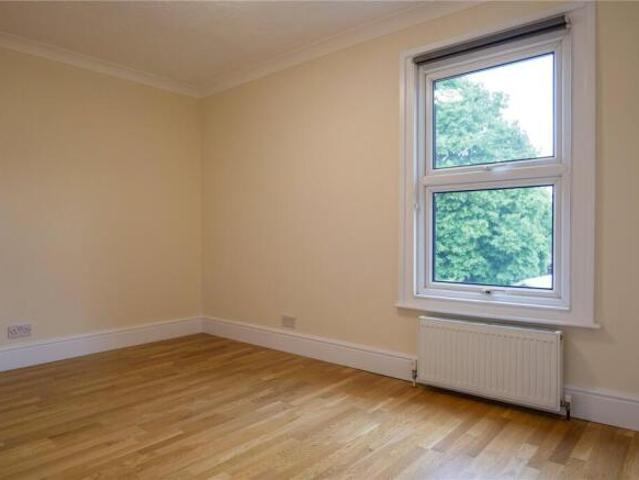 3 bedroom end of terrace house for rent in Chester Street, Reading, Berkshire, RG30
