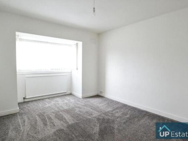3 bedroom end of terrace house for rent in Ansty Road, Coventry, CV2