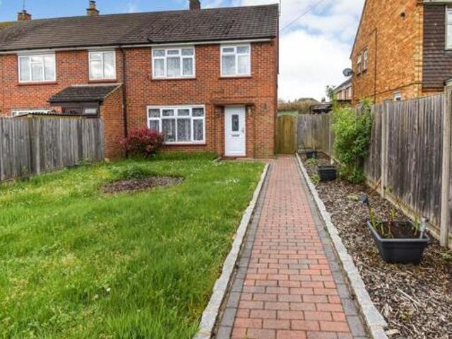 3 Bedroom End Of Terrace House For Rent In Aldershot, Surrey