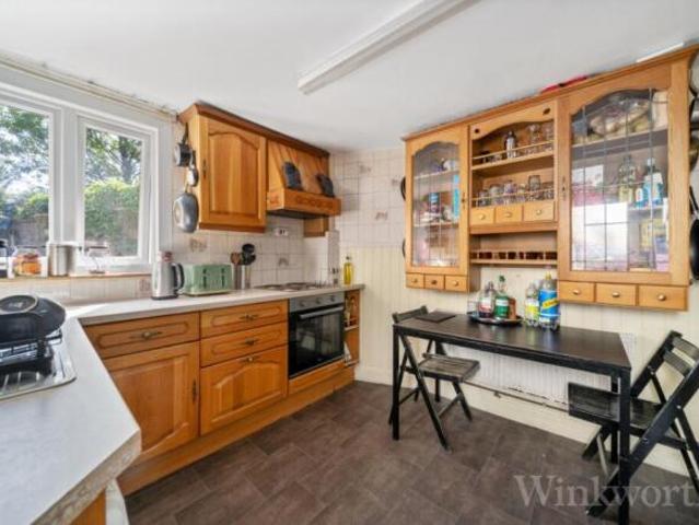 3 bedroom end of terrace house for rent in Avonley Road, New Cross, London, SE14