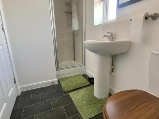 3 bedroom end of terrace house for rent in Barrie Way, Coventry, CV2