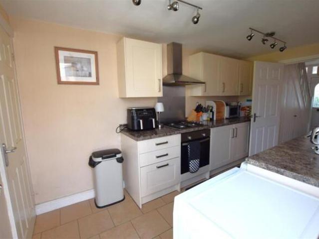 3 bedroom end of terrace house for rent in Beaumont Crescent Coundon Coventry, CV6
