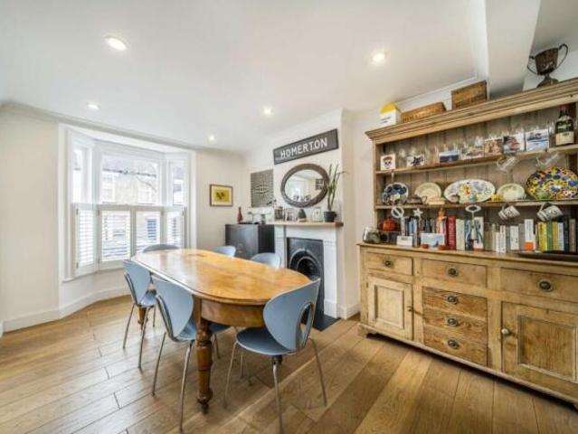 3 bedroom end of terrace house for rent in Benn Street, Victoria Park, E9
