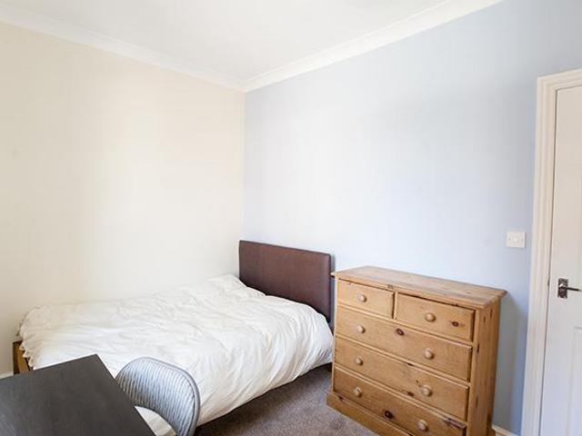 3 bedroom end of terrace house for rent in Berresford Road, Sheffield, S11