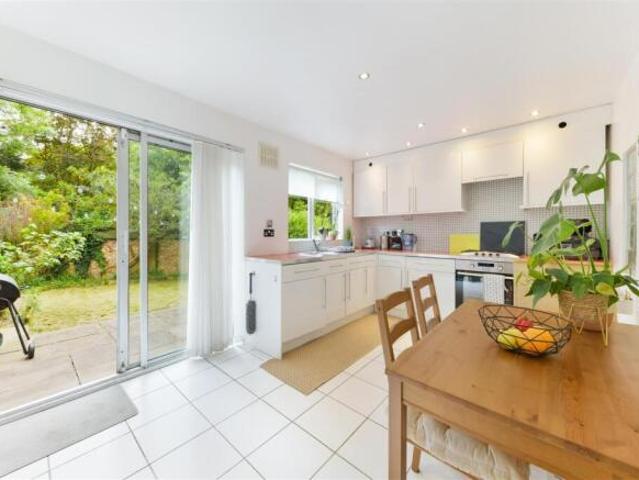 3 bedroom end of terrace house for rent in Brangwyn Crescent, Colliers Wood, SW19