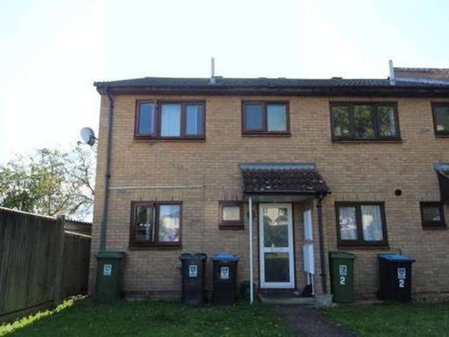 3 bedroom end of terrace house for rent in Brereton Court Hemel Hempstead HP3