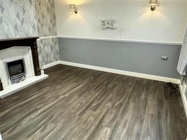 3 Bedroom End of Terrace House For Rent in Brierley Road West, Manchester