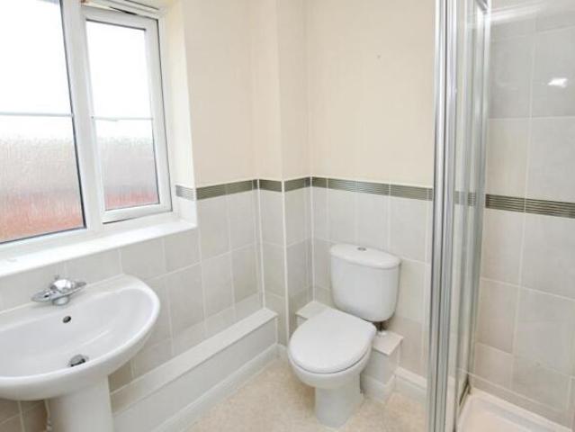 3 bedroom end of terrace house for rent in Brook Road Speedwell, BS5