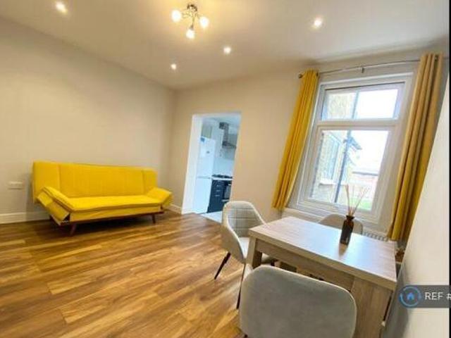 3 Bedroom End Of Terrace House For Rent In Bromley