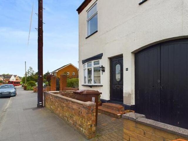 3 Bedroom End Of Terrace House For Rent In Brownhills