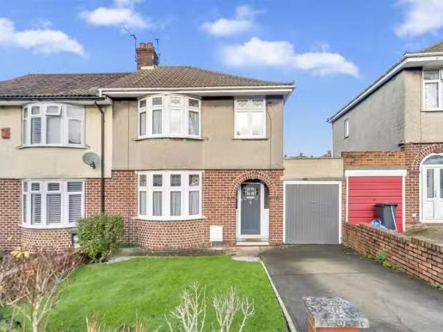 3 bedroom end of terrace house for rent in Gordon Avenue, Bris.