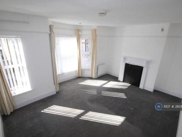 3 bedroom end of terrace house for rent in Gladstone St, Bedford, MK41