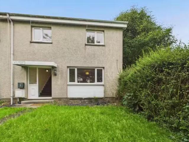 3 bedroom end of terrace house for rent in Glen Dessary, East.