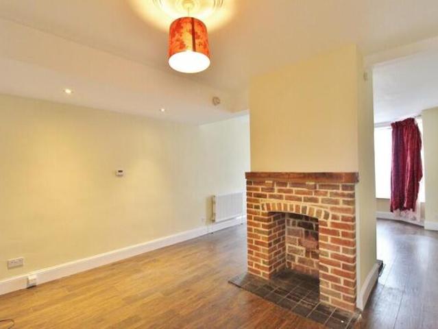 3 bedroom end of terrace house for rent in Grange Road, Stamshaw, PO2