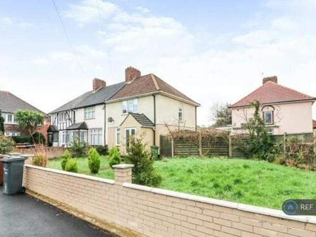 3 Bedroom End Of Terrace House For Rent In Dagenham