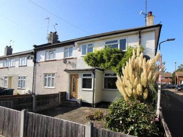 3 bedroom end of terrace house for rent in Danescroft Drive LeighonSea SS9