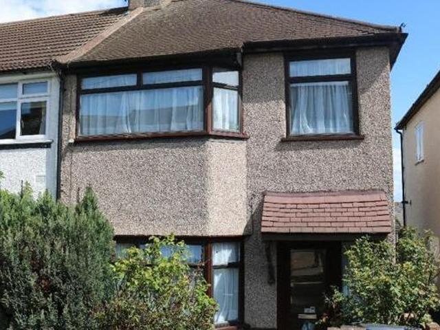 3 Bedroom End Of Terrace House For Rent In Dartford, Kent