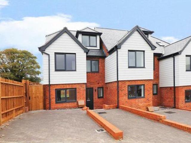 3 Bedroom End Of Terrace House For Rent In Deal, Kent