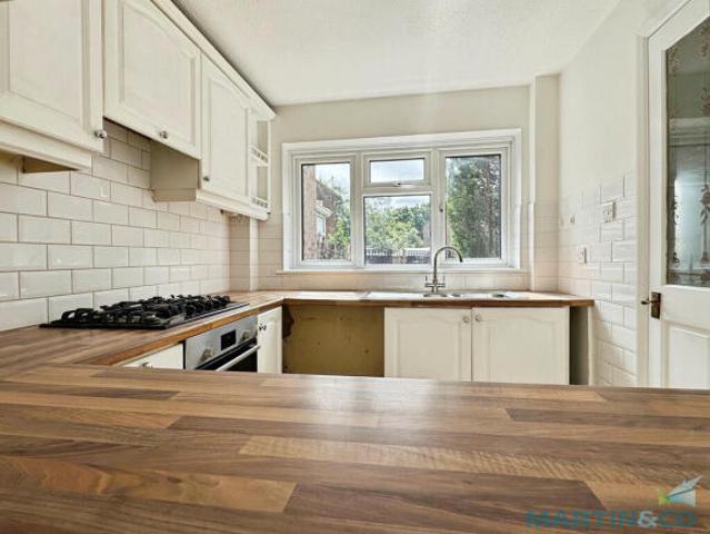 3 bedroom end of terrace house for rent in Falcon Way, Ashford, TN23