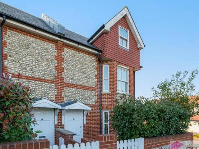 3 bedroom end of terrace house for rent in Falmer Road Rottingdean BN2