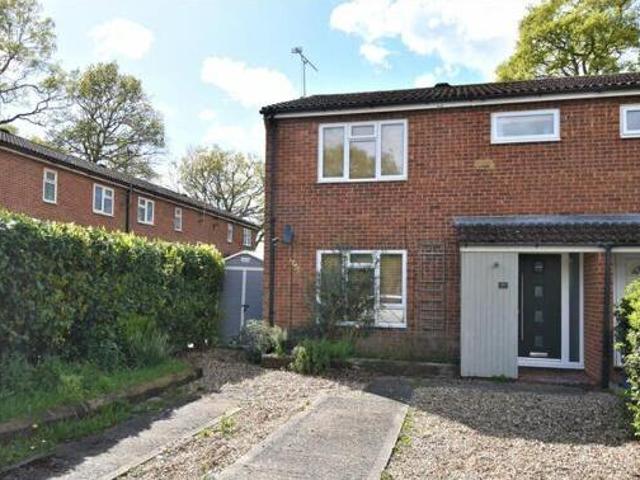 3 Bedroom End Of Terrace House For Rent In Fleet, Hampshire