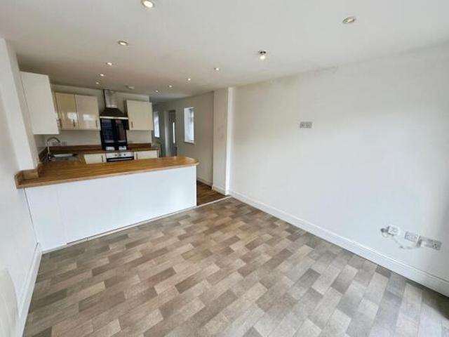 3 bedroom end of terrace house for rent in Knight Terrace, LINCOLN, LN5