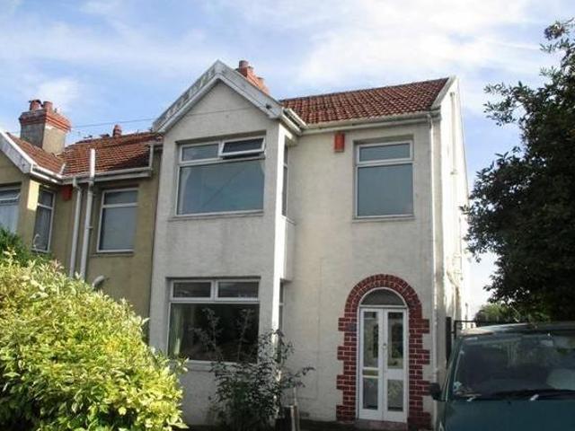 3 bedroom end of terrace house for rent in Knowle Talbot Road BS4 2NW BS4