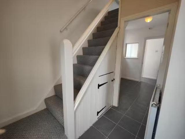3 bedroom end of terrace house for rent in Houldsworth Crescen.