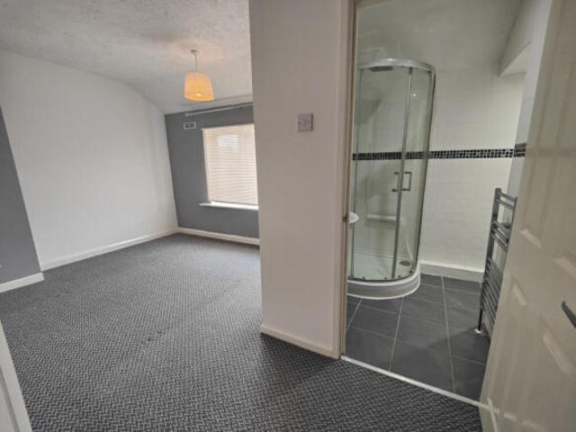3 bedroom end of terrace house for rent in Houldsworth Crescent, Holbrooks, Coventry, CV6