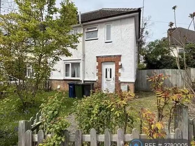 3 bedroom end of terrace house for rent in Hawthorn Way, Cambr.