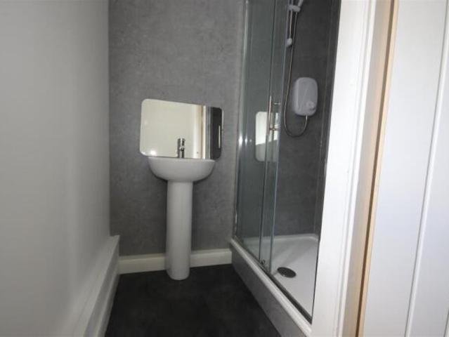 3 bedroom end of terrace house for rent in Hale Street, Cambridge, CB4