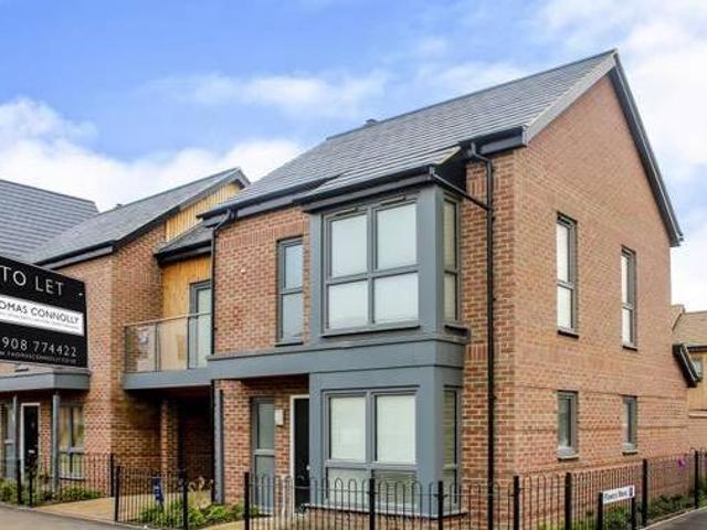 3 bedroom end of terrace house for rent in Harvard Way Oakgrove MK10
