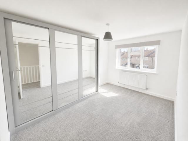 3 bedroom end of terrace house for rent in Heath Drive, Chelmsford, CM2 9HE, CM2