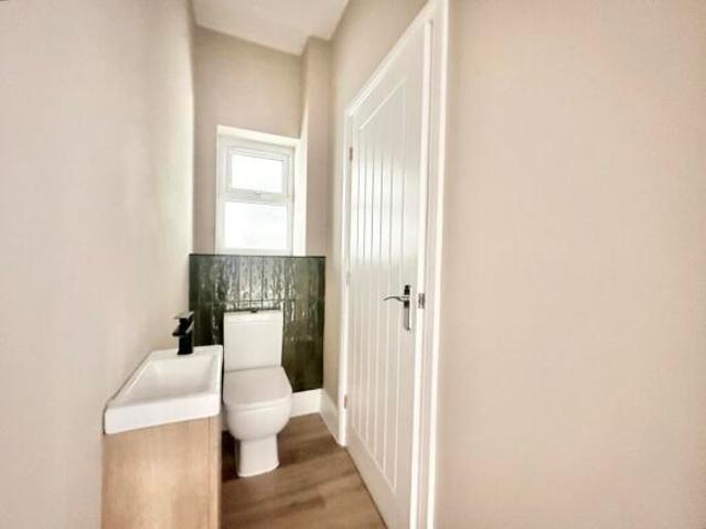 3 bedroom end of terrace house for rent in Heath Road, Penketh, Warrington, WA5