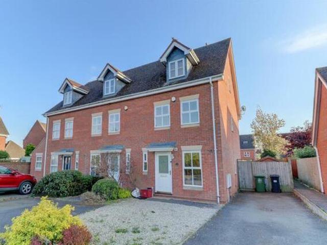 3 Bedroom End Of Terrace House For Rent In Heathcote