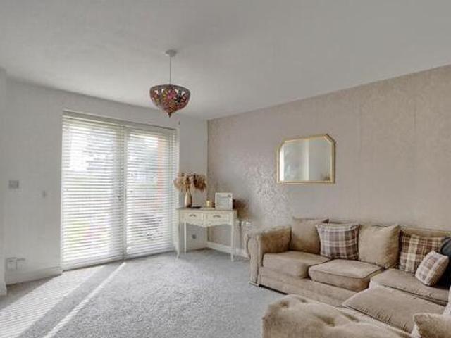 3 Bedroom End Of Terrace House For Rent In Hemlington