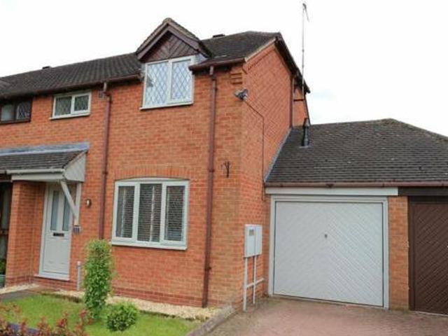 3 Bedroom End Of Terrace House For Rent In Henley in arden