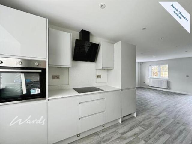 3 bedroom end of terrace house for rent in High Street Ashford TN27