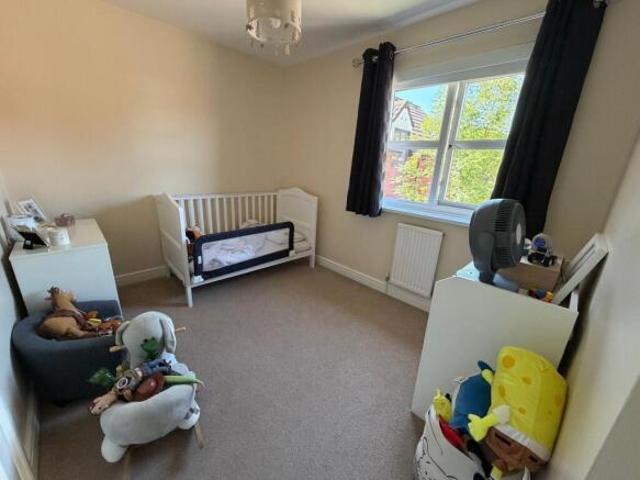 3 bedroom end of terrace house for rent in Hutchings Mead, Exeter, EX1
