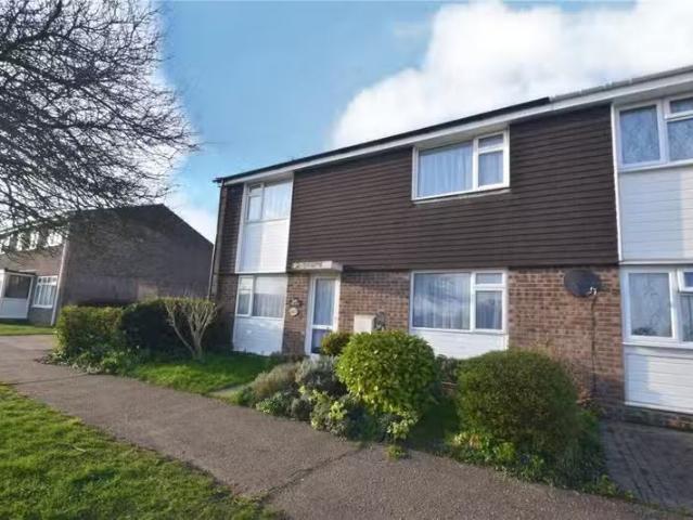 3 bedroom end of terrace house for rent in Humber Road, CM8
