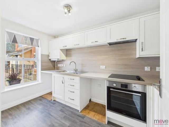 3 bedroom end of terrace house for rent in Ince Castle Way, Gloucester, GL1